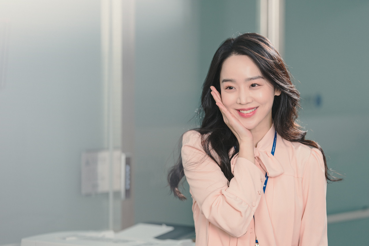 용감한 시민 정보 출연진 평점 줄거리 리뷰 결말 만화적 연출의 호불호가 갈릴 듯한 한국 영화 네이버 블로그