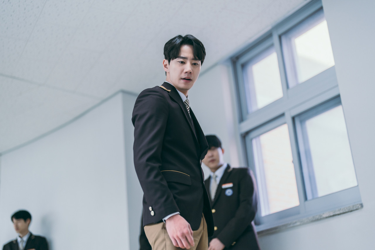 용감한 시민 정보 출연진 평점 줄거리 리뷰 결말 만화적 연출의 호불호가 갈릴 듯한 한국 영화 네이버 블로그