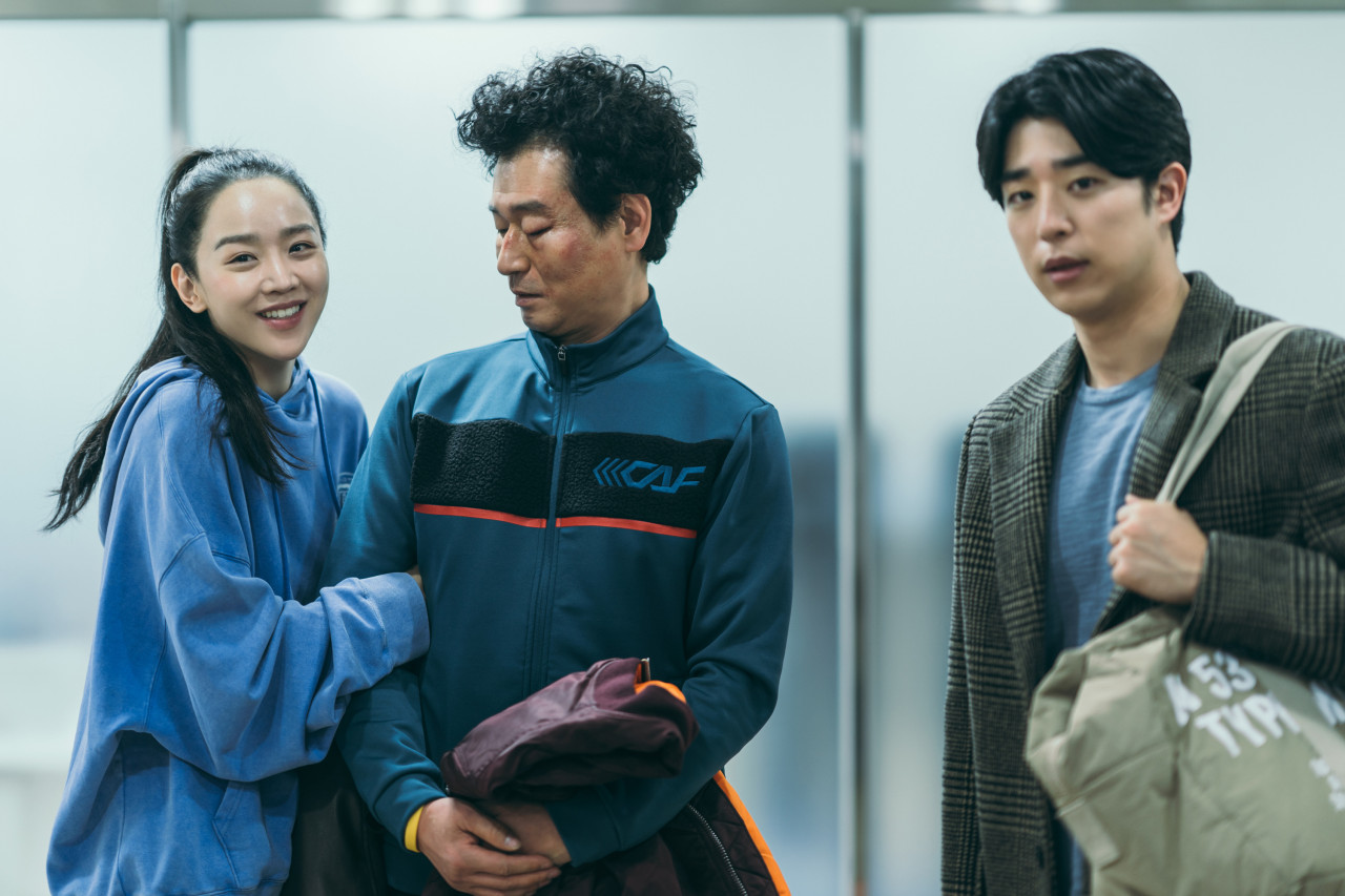 용감한 시민 정보 출연진 평점 줄거리 리뷰 결말 만화적 연출의 호불호가 갈릴 듯한 한국 영화 네이버 블로그